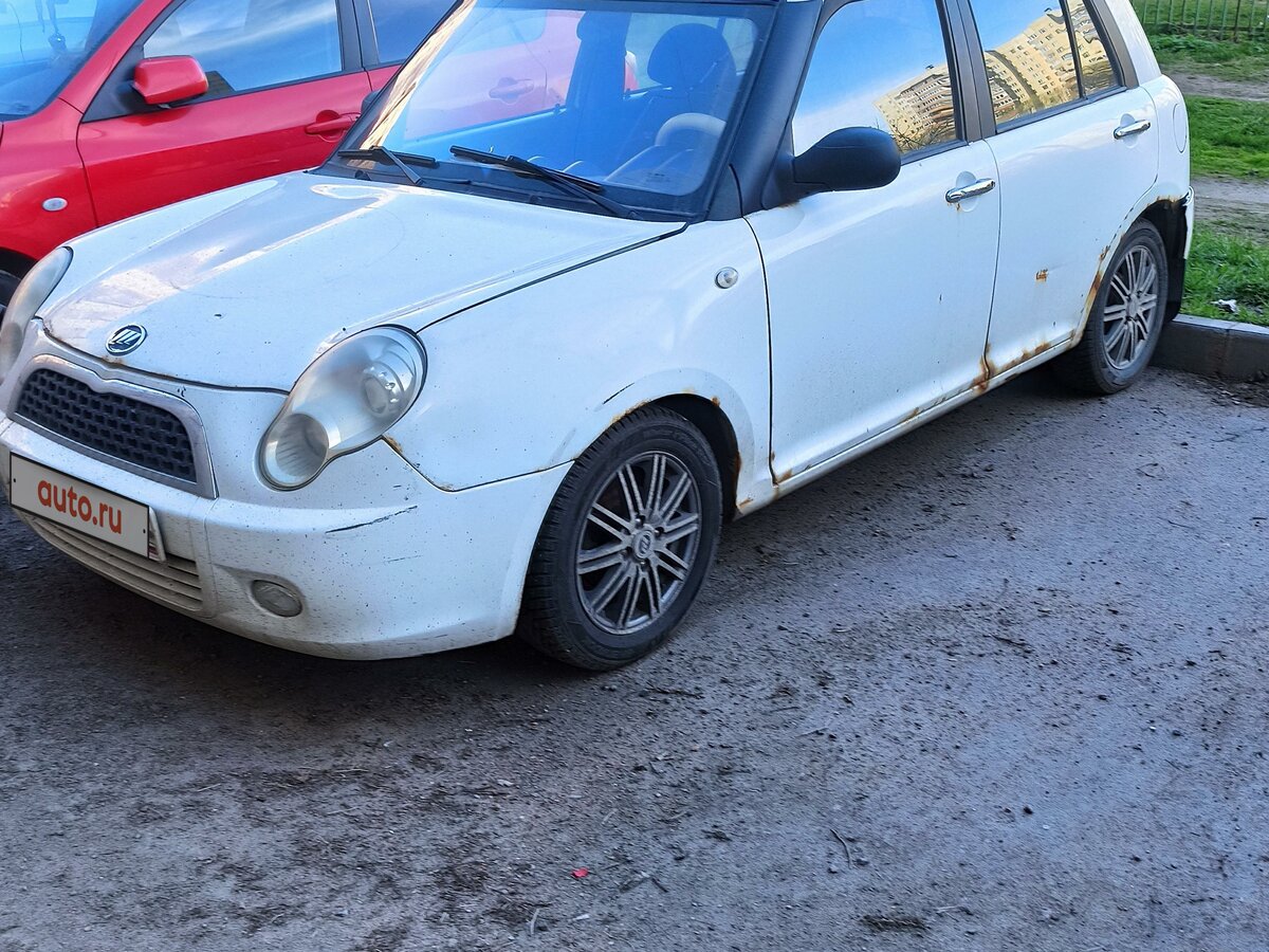 Купить б/у Lifan Smily I (320) 1.3 MT (89 л.с.) бензин механика в Санкт ...