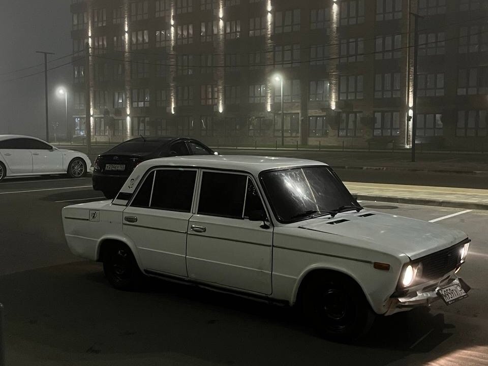 Купить б/у Lada (ВАЗ) 2106 1976-2006 21065 1.6 MT (75 л.с.) бензин механика в Майкопе: белый ...