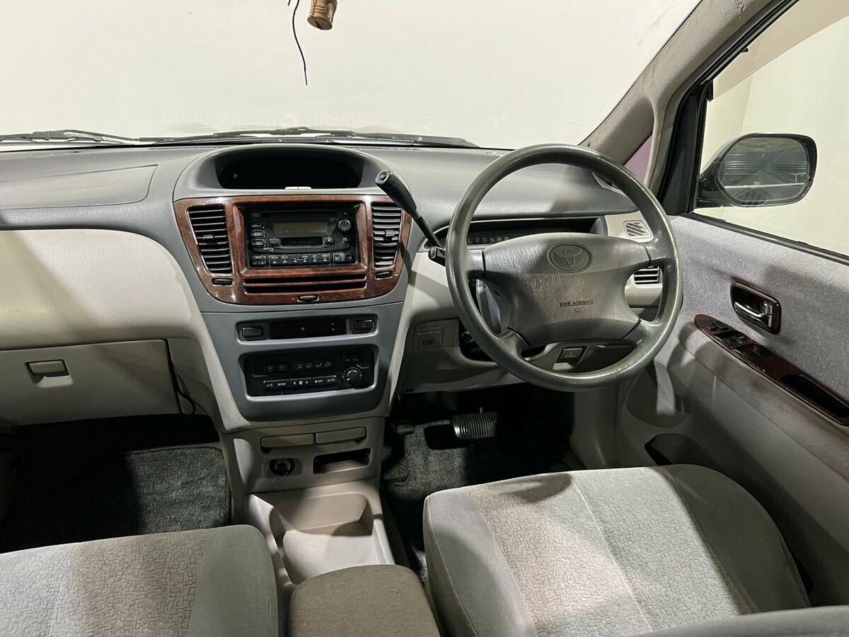 Купить б/у Toyota Nadia 1998-2003 2.0 AT (135 л.с.) бензин автомат в ...