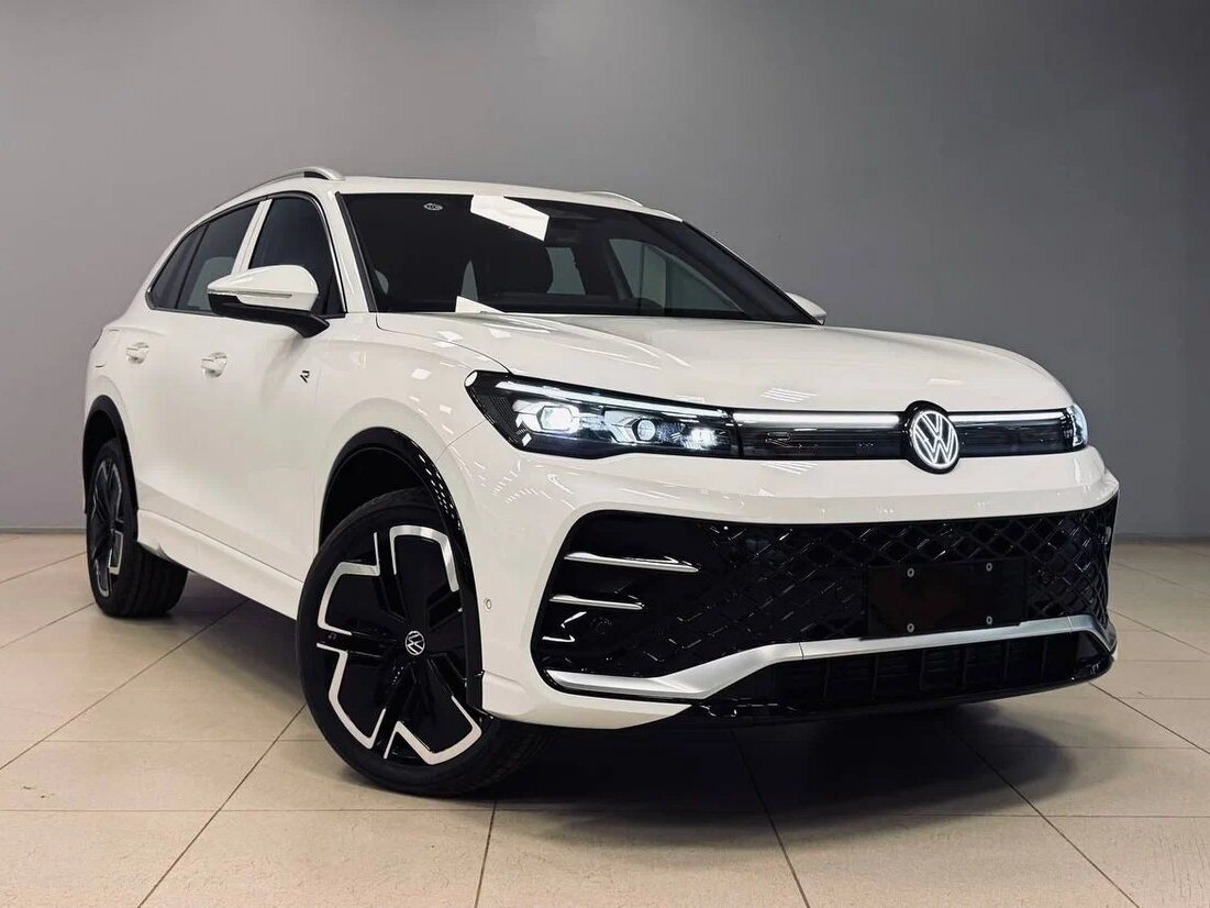 Купить б/у Volkswagen Tiguan III (China Market) L Pro 2.0 AMT (220 л.с ...