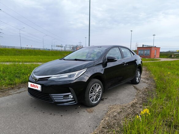 Купить б/у Toyota Corolla XI (E160, E170, E180) Рестайлинг 1 1.6 CVT (122 л.с.) бензин вариатор ...