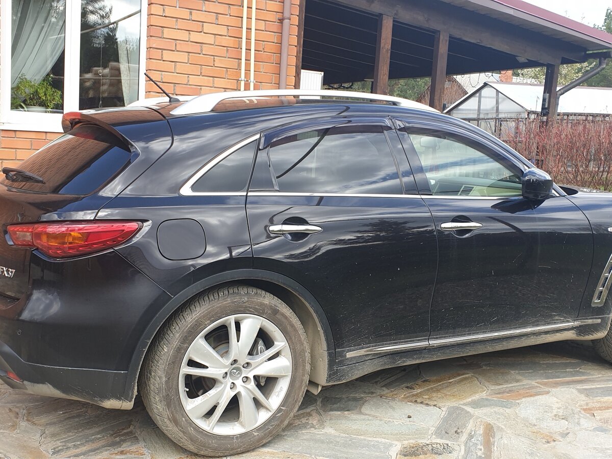 Купить б/у Infiniti FX II (S51) Рестайлинг FX37 3.7 AT (333 л.с.) 4WD бензин автомат в ...