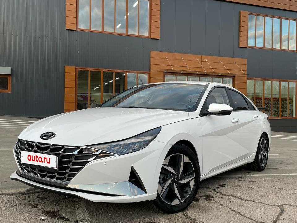 Купить б/у Hyundai Elantra VII (CN7) 1.5 CVT (115 л.с.) бензин вариатор в Павловском Посаде ...