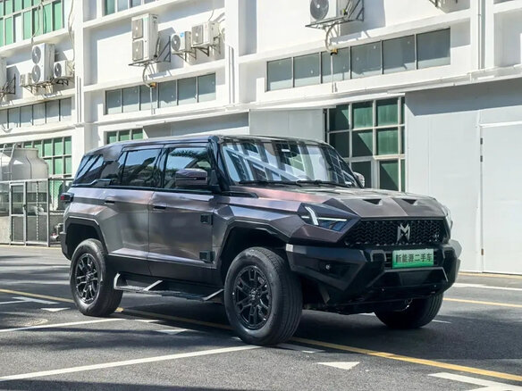 Купить б/у Dongfeng Mengshi M-Hero 917 2023-2025 Dragon Armor 1.5hyb AT (816 л.с.) 4WD гибрид ...