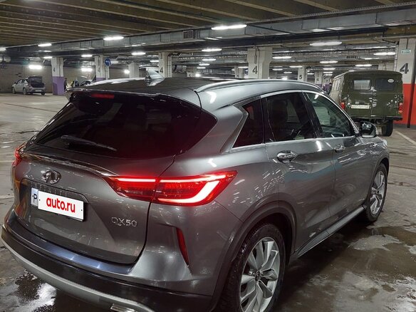 Купить б/у Infiniti QX50 II 2.0 CVT (272 л.с.) бензин вариатор в Санкт-Петербурге: серый ...