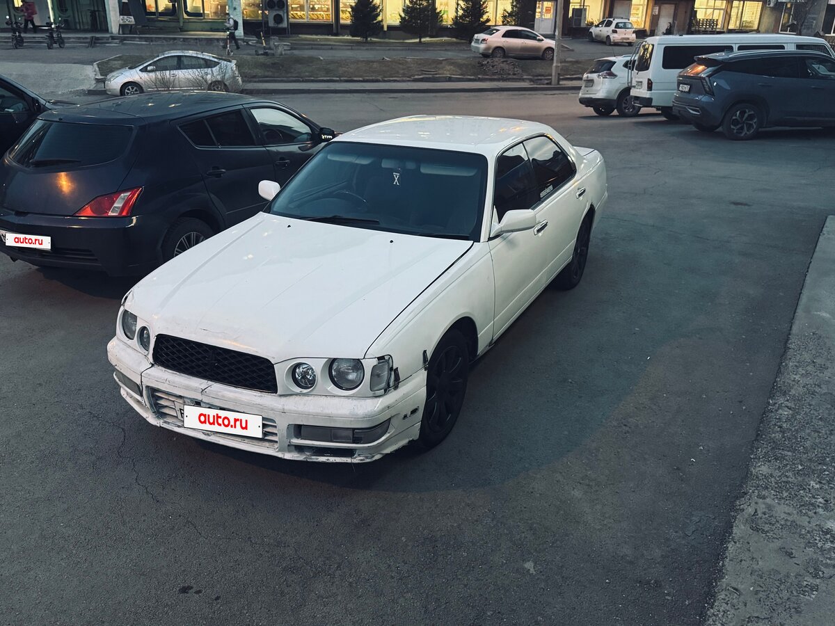 Купить б/у Nissan Cedric IX (Y33) 2.5 AT (190 л.с.) бензин автомат в Красноярске: белый Ниссан ...
