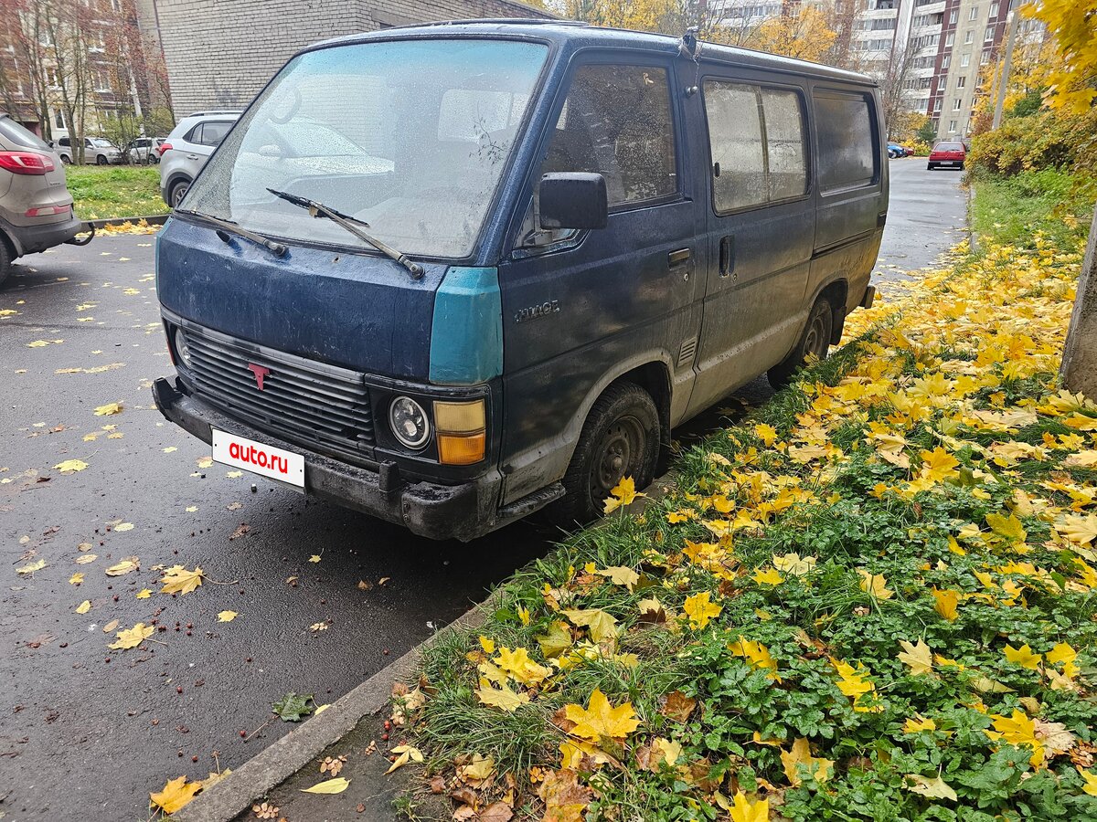 Купить б/у Toyota HiAce H50 H60 H70 2.5d MT (75 л.с.) дизель механика в ...