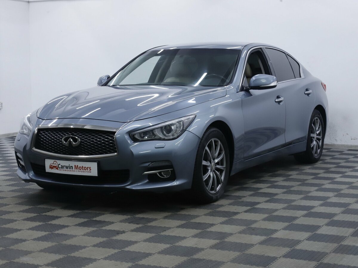 Купить б/у Infiniti Q50 I 2.0 AT (211 л.с.) 4WD бензин автомат в Москве: серый Инфинити Q50 I ...