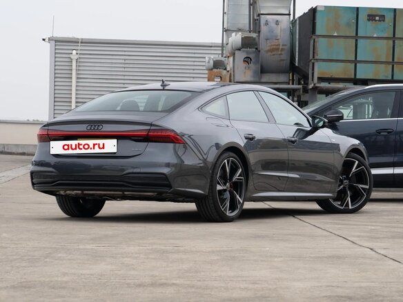 Купить новый Audi A7 II (4K) 45 TFSI 2.0 AMT (245 л.с.) 4WD бензин ...