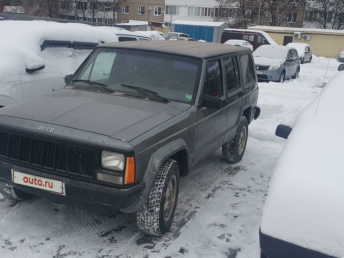 Купить б/у Jeep Cherokee II (XJ) 2.5 MT (122 л.с.) 4WD бензин механика в Пензе: серый Джип ...