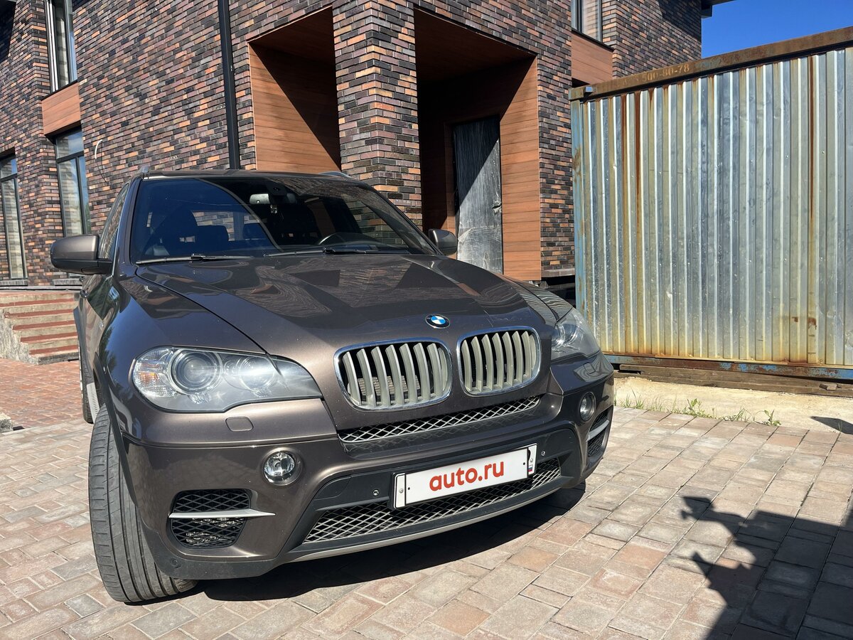 Купить б/у BMW X5 II (E70) Рестайлинг 50i 4.4 AT (407 л.с.) 4WD бензин автомат в Москве ...