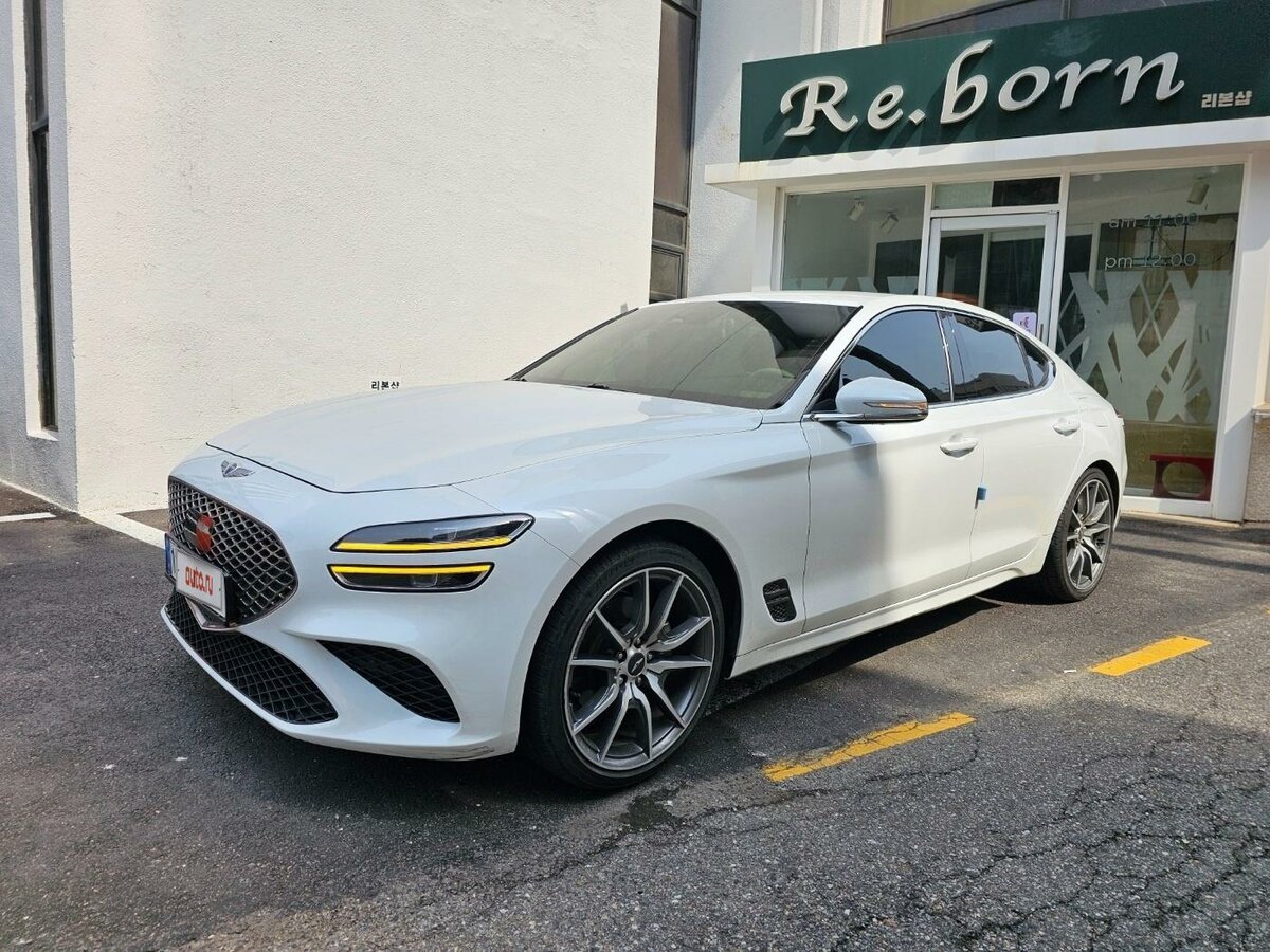 Купить б/у Genesis G70 I Рестайлинг 2.2d AT (202 л.с.) 4WD дизель автомат во Владивостоке: белый ...