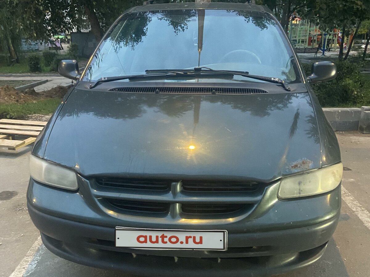 Купить б/у Dodge Caravan III 3.3 AT (158 л.с.) бензин автомат в Москве ...