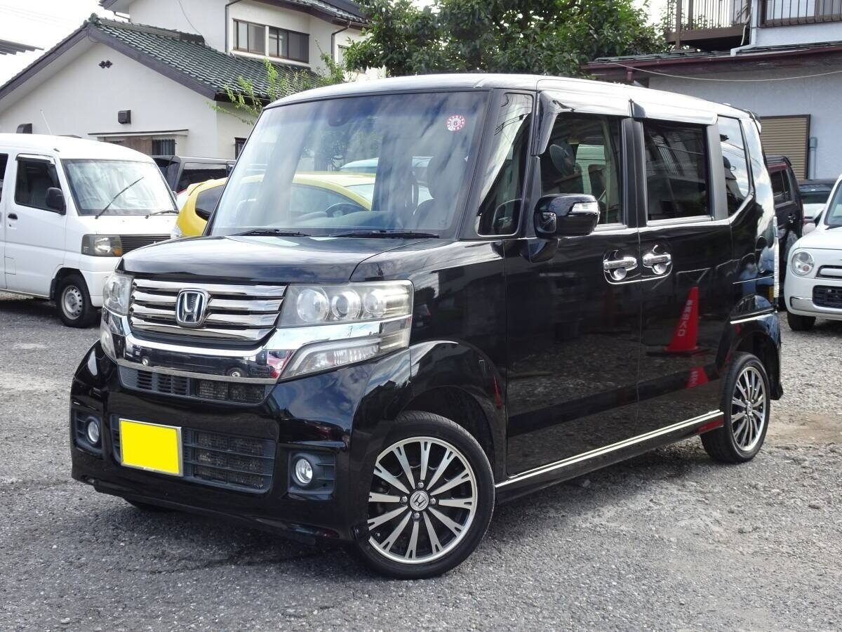 Купить б/у Honda N-BOX I 0.7 CVT (64 л.с.) бензин вариатор в Москве: чёрный Хонда н-бокс I ...