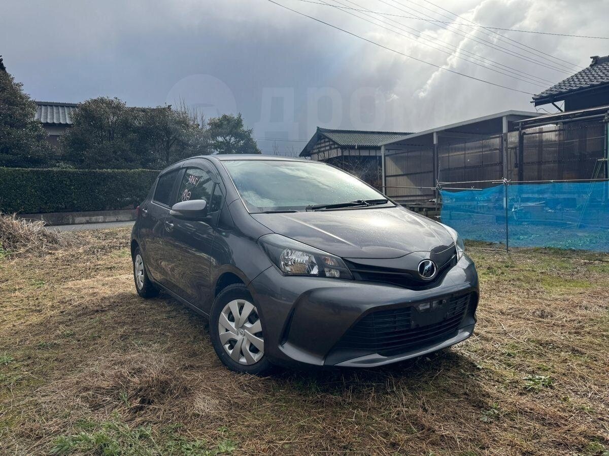 Купить б/у Toyota Vitz III (XP130) Рестайлинг 1.3 CVT (99 л.с.) бензин ...