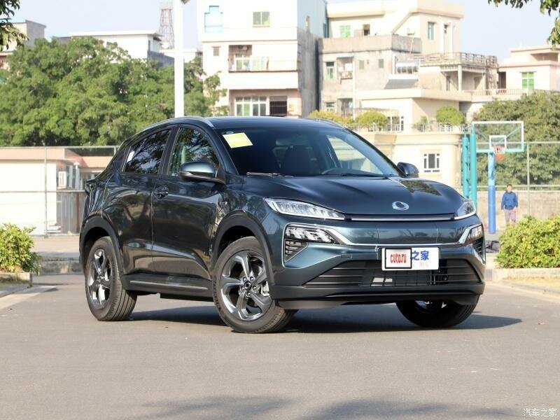 Купить б/у Ciimo (Dongfeng-Honda) M-NV I Electro AT (120.0 кВт) электро ...