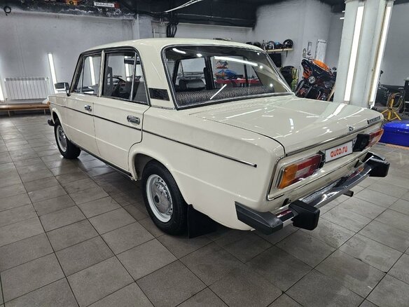 Купить б/у Lada (ВАЗ) 2106 1976-2006 1.3 MT (69 л.с.) бензин механика в Москве: белый Лада 2106 ...