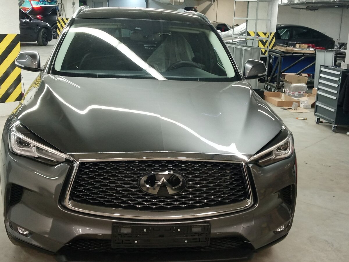 Купить б/у Infiniti QX50 II 2.0 CVT (249 л.с.) 4WD бензин вариатор в Екатеринбурге: серый ...
