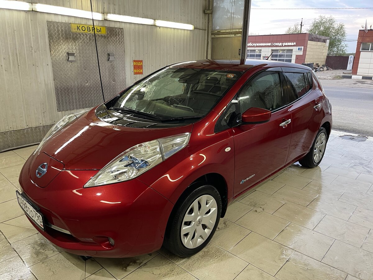 Купить б/у Nissan Leaf I (ZE0/AZE0) 30kWh Electro AT (80.0 кВт) электро автомат в Мещерино ...