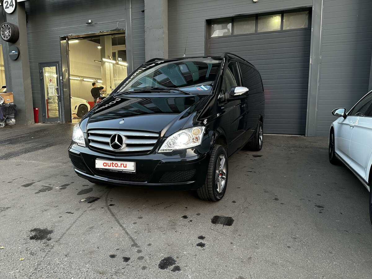 Купить б/у Mercedes-Benz Viano I (W639) Рестайлинг L3 2.1d AT (163 л.с ...