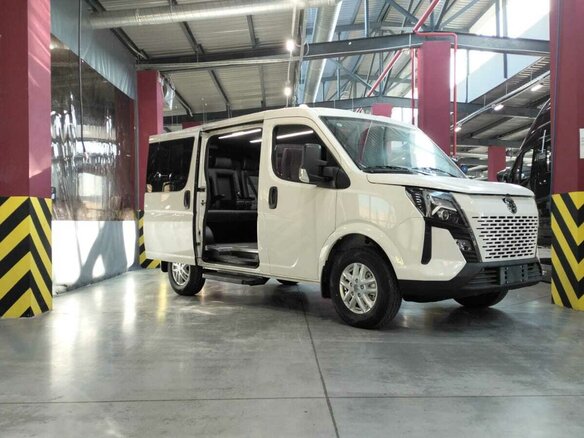 Купить новый Dongfeng K32 дизель механика в Люберцах: белый микроавтобус 2024 года по цене 4 510 ...