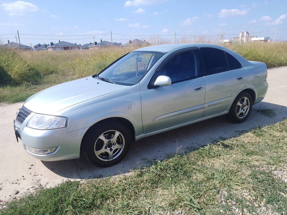 Купить б/у Nissan Almera Classic I 1.6 AT (107 л.с.) бензин автомат в ...