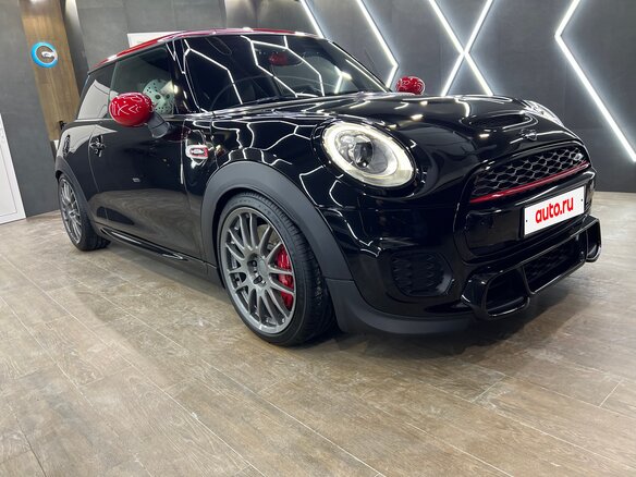 Купить б/у Mini Hatch III (F55/F56) JCW 2.0 AT (231 л.с.) бензин ...