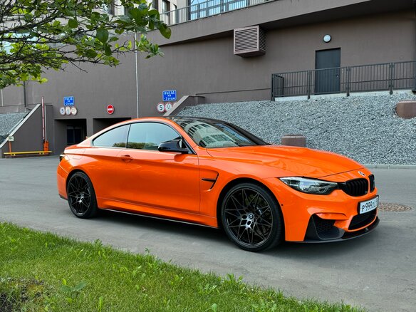 Купить б/у BMW M4 F82/F83 Рестайлинг Competition Package 3.0 AMT (450 л.с.) бензин робот в Санкт ...