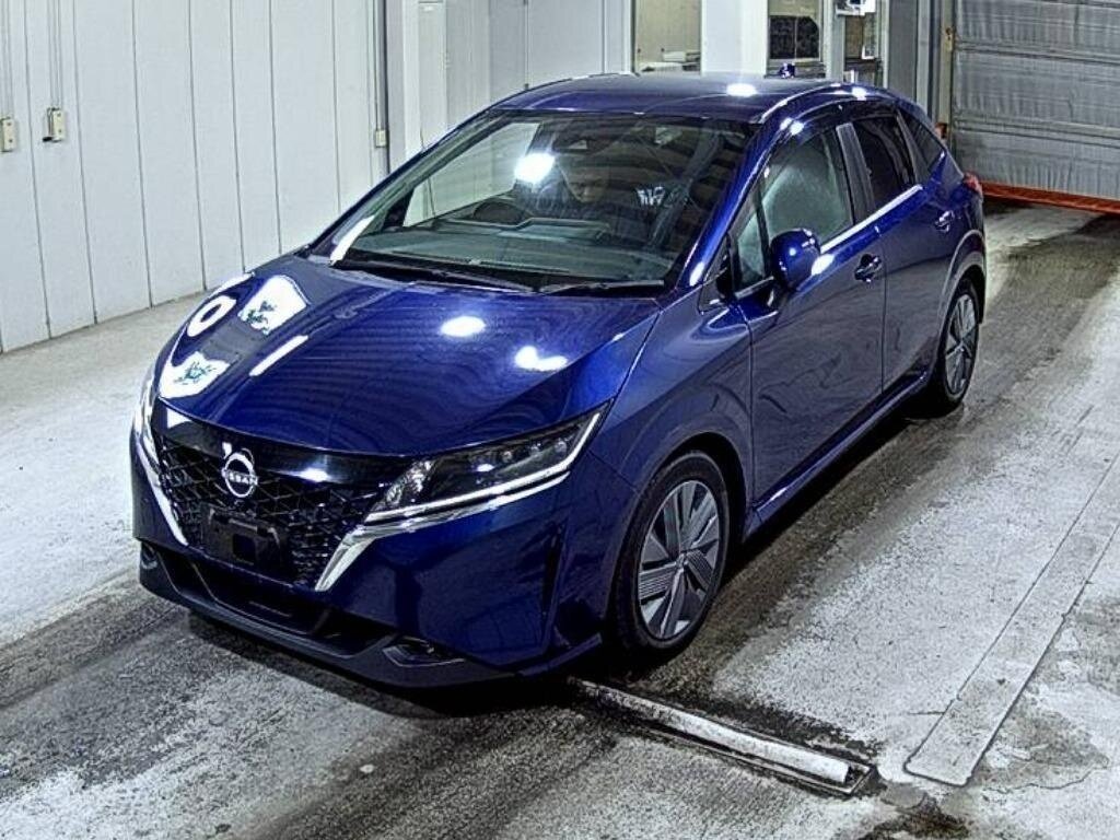 Купить б/у Nissan Note III Aura 1.2hyb AT (82 л.с.) гибрид автомат во ...