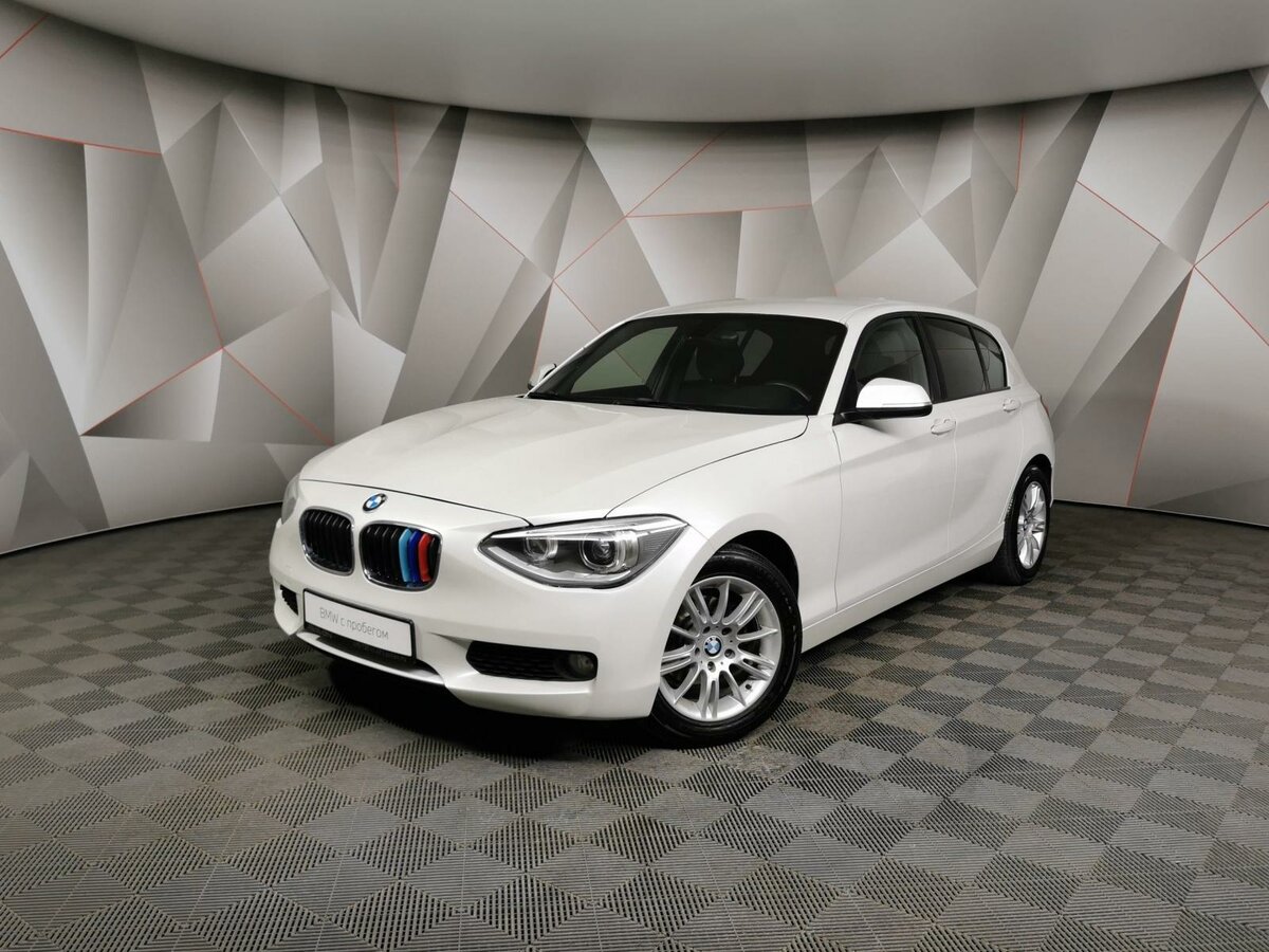 Купить б/у BMW 1 серии II (F20/F21) 116i 1.6 AT (136 л.с.) бензин ...