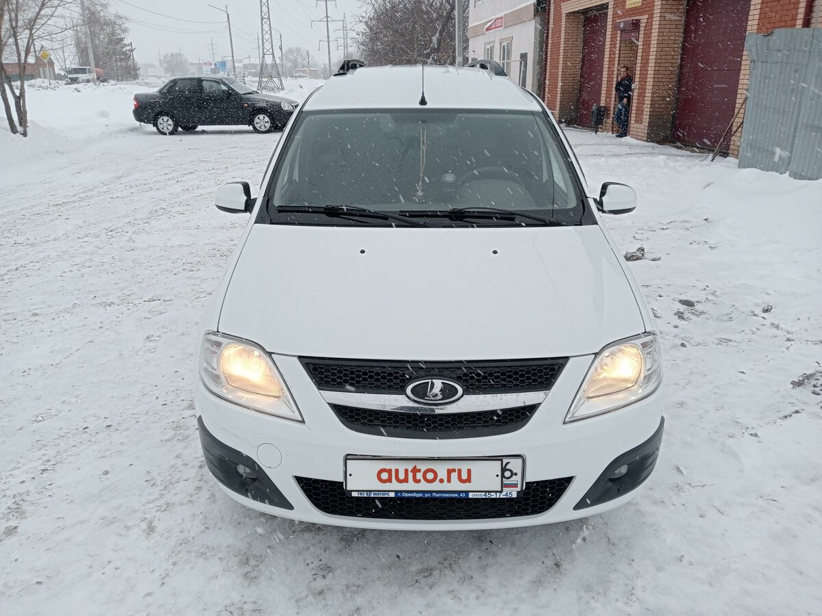 Купить б/у Lada (ВАЗ) Largus I 1.6 MT (105 л.с.) бензин механика в Бузулуке: белый Лада Ларгус I ...