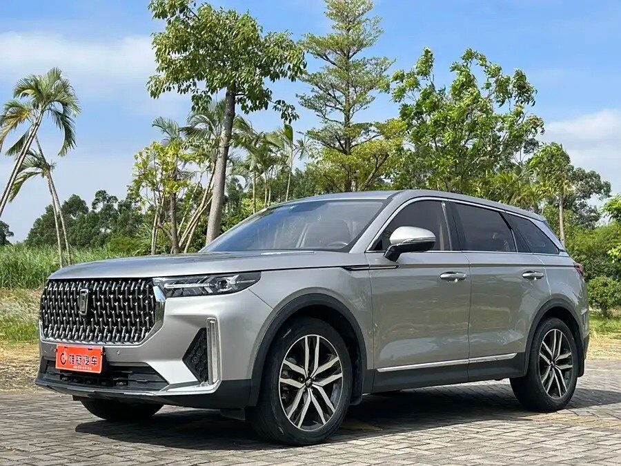 Купить б/у FAW Bestune T99 I 2.0 AT (224 л.с.) бензин автомат во Владивостоке: серебристый ФАВ ...