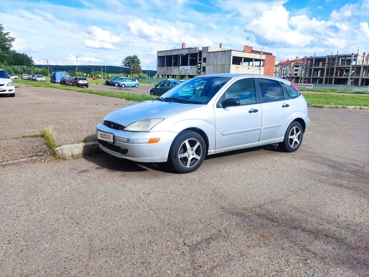 Купить б/у Ford Focus I (North America) 2.0 AT (131 л.с.) бензин ...