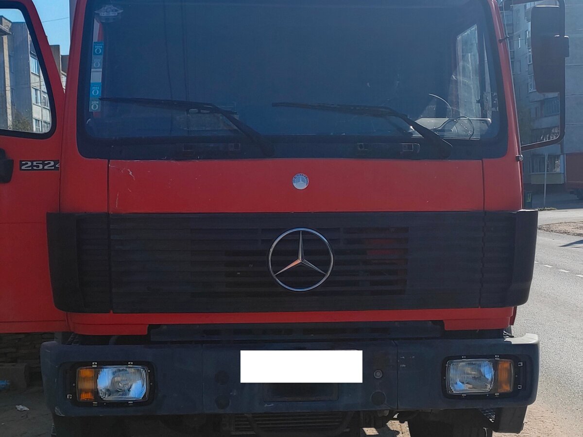 Купить б/у Mercedes-Benz 2435 дизель механика в Сафоново: красный ...