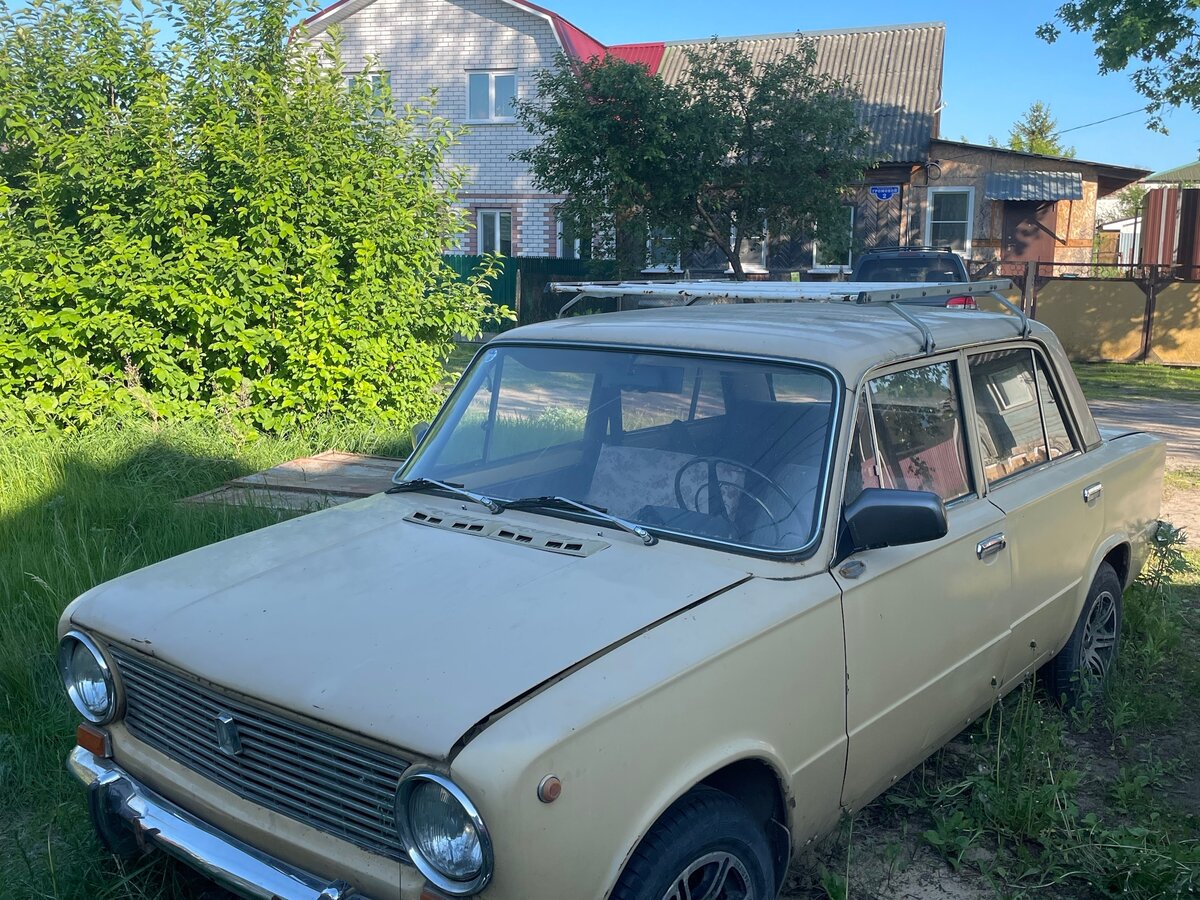 Купить б/у Lada (ВАЗ) 2101 1970-1988 1.2 MT (64 л.с.) бензин механика в Балахне: бежевый Лада ...