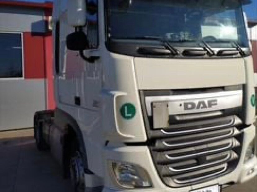 Купить б/у DAF XF дизель автомат в Красногорске: белый 2017 года на ...