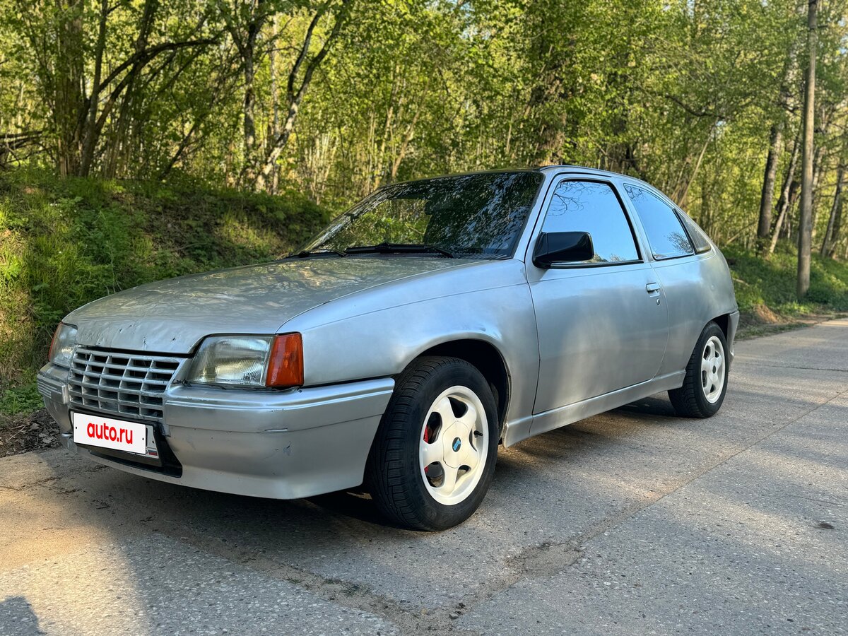 Купить б/у Opel Kadett E 1.6d MT (54 л.с.) дизель механика в Дорогобуже: серебристый Опель Кадет ...