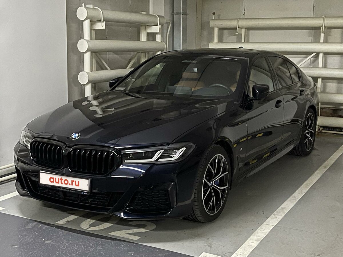 Купить б/у BMW 5 серии VII (G30/G31/G38) Рестайлинг 530i xDrive 2.0 AT (249 л.с.) 4WD бензин ...
