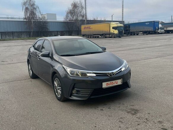 Купить б/у Toyota Corolla XI (E160, E170, E180) Рестайлинг 1 1.6 CVT (132 л.с.) бензин вариатор ...