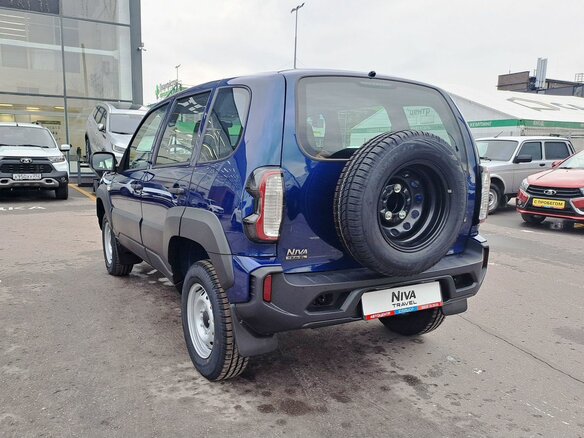 Купить новый Lada (ВАЗ) Niva Travel I 1.7 MT (83 л.с.) 4WD бензин ...