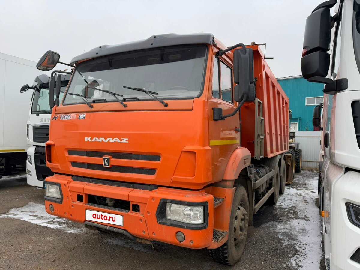 Купить б/у КамАЗ 6520 дизель механика в Исакове: оранжевый самосвал 2023 года по цене 4 650 000 ...
