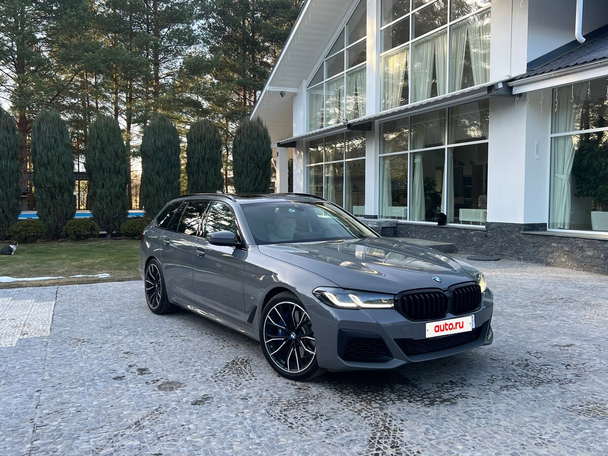 Купить б/у BMW 5 серии VII (G30/G31/G38) Рестайлинг 540i xDrive 3.0 AT (333 л.с.) 4WD бензин ...