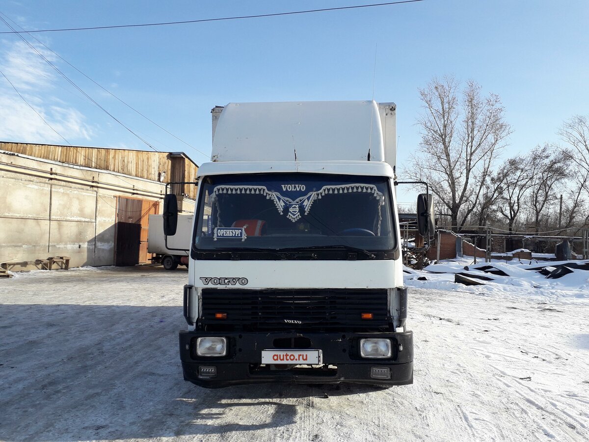 Купить б/у Volvo FL дизель механика в Оренбурге: белый рефрижератор ...