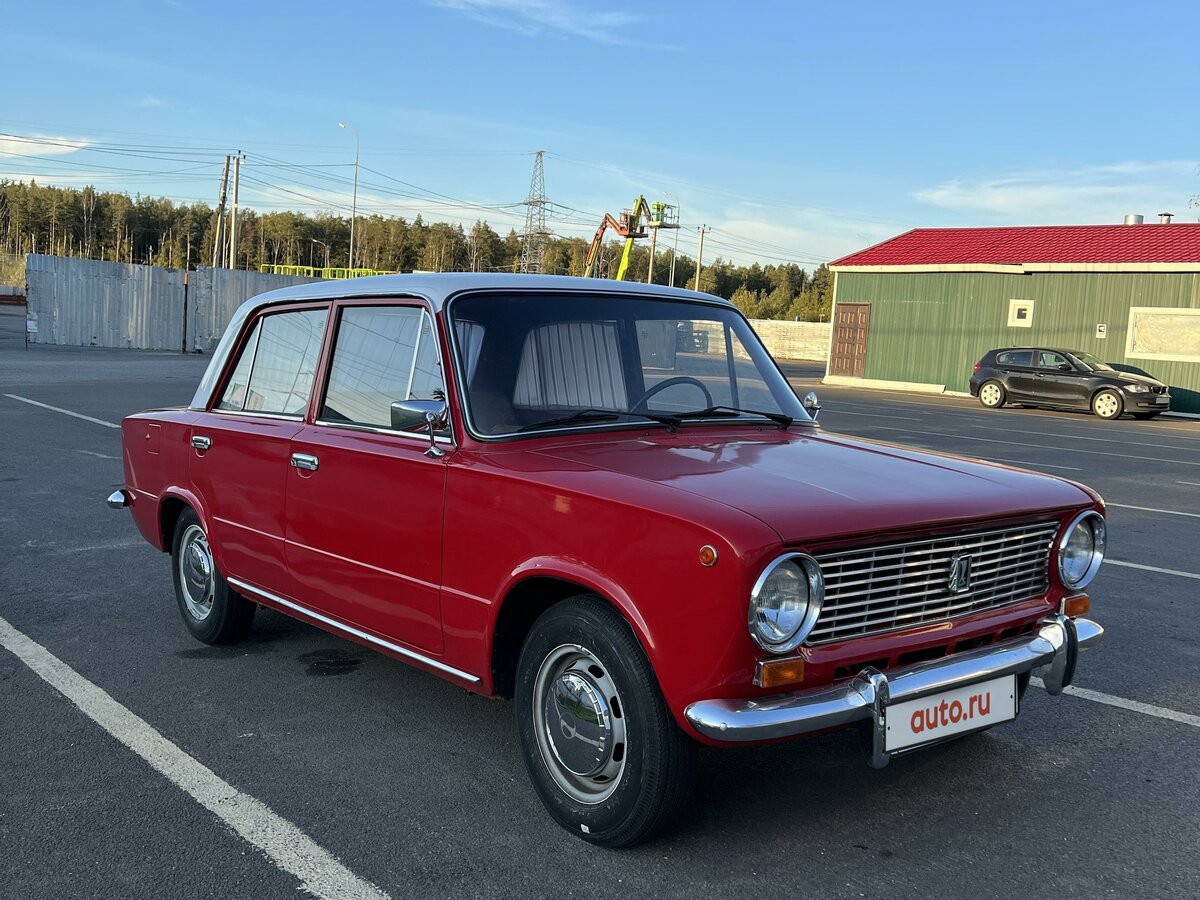 Купить б/у Lada (ВАЗ) 2101 1970-1988 1.2 MT (59 л.с.) бензин механика в Заневке: белый Лада 2101 ...