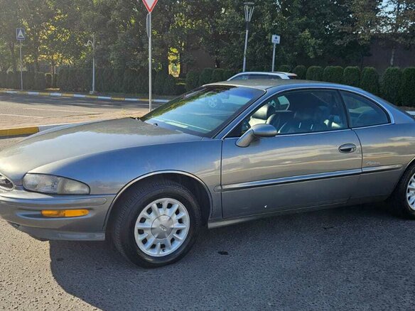 Купить б/у Buick Riviera VIII 3.8 AT (208 л.с.) бензин автомат в Москве ...