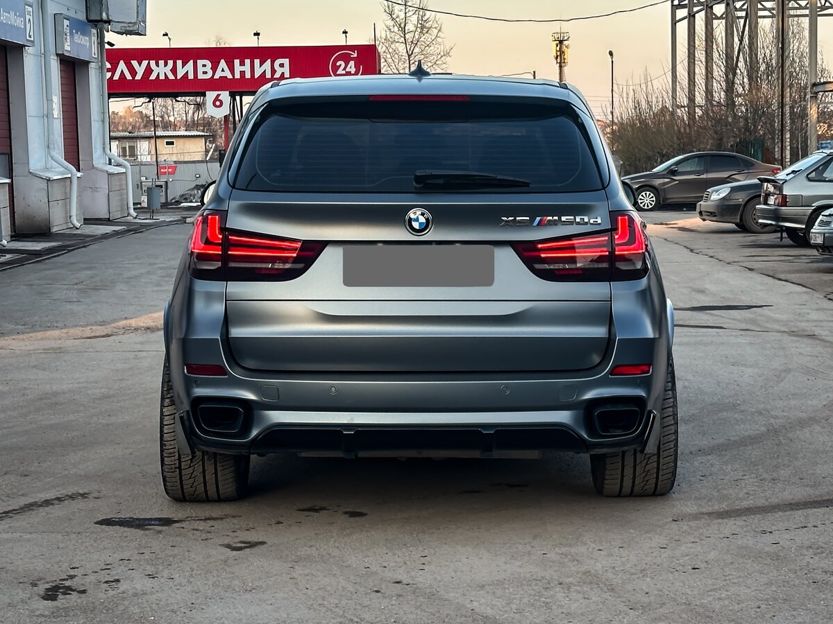 Купить б/у BMW X5 III (F15) M50d 3.0d AT (381 л.с.) 4WD дизель автомат ...