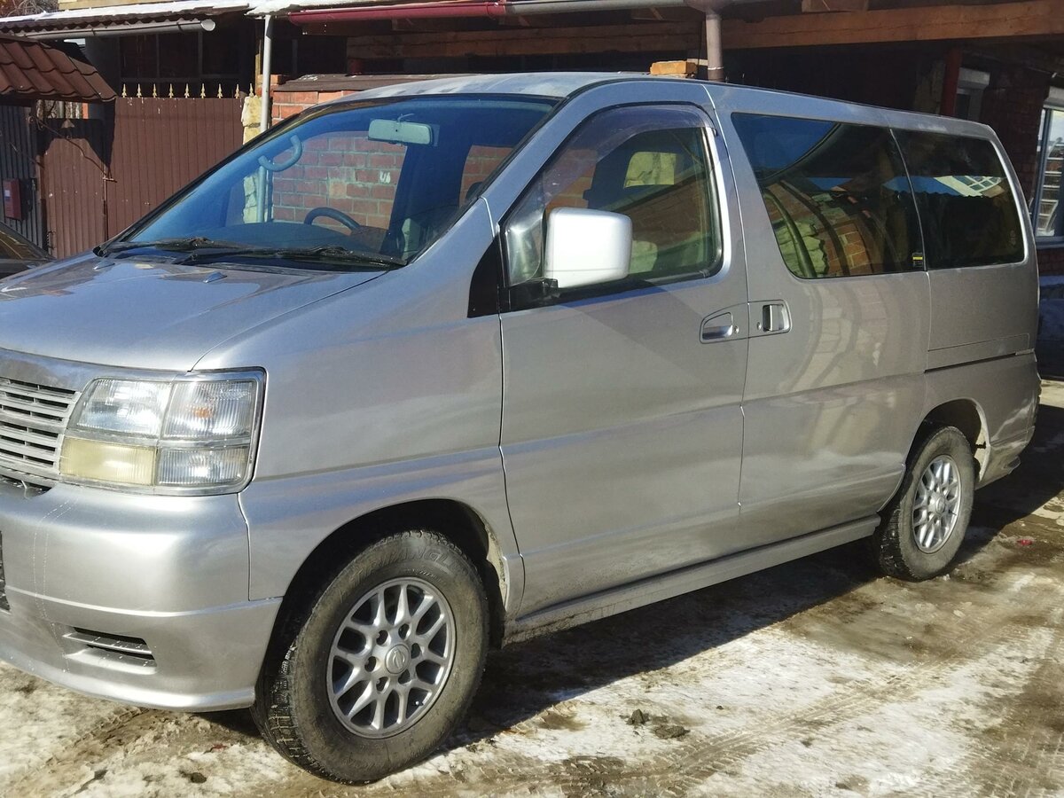 Купить б/у Nissan Elgrand I (E50) 3.2d AT (150 л.с.) 4WD дизель автомат в Екатеринбурге ...