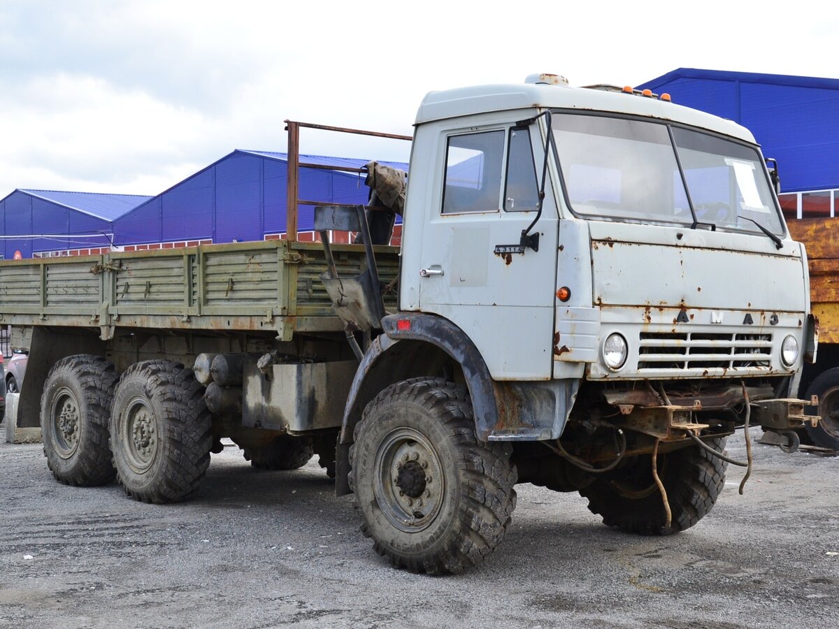 Купить б/у КамАЗ 4310 дизель механика в Берёзовском: серый бортовой ...