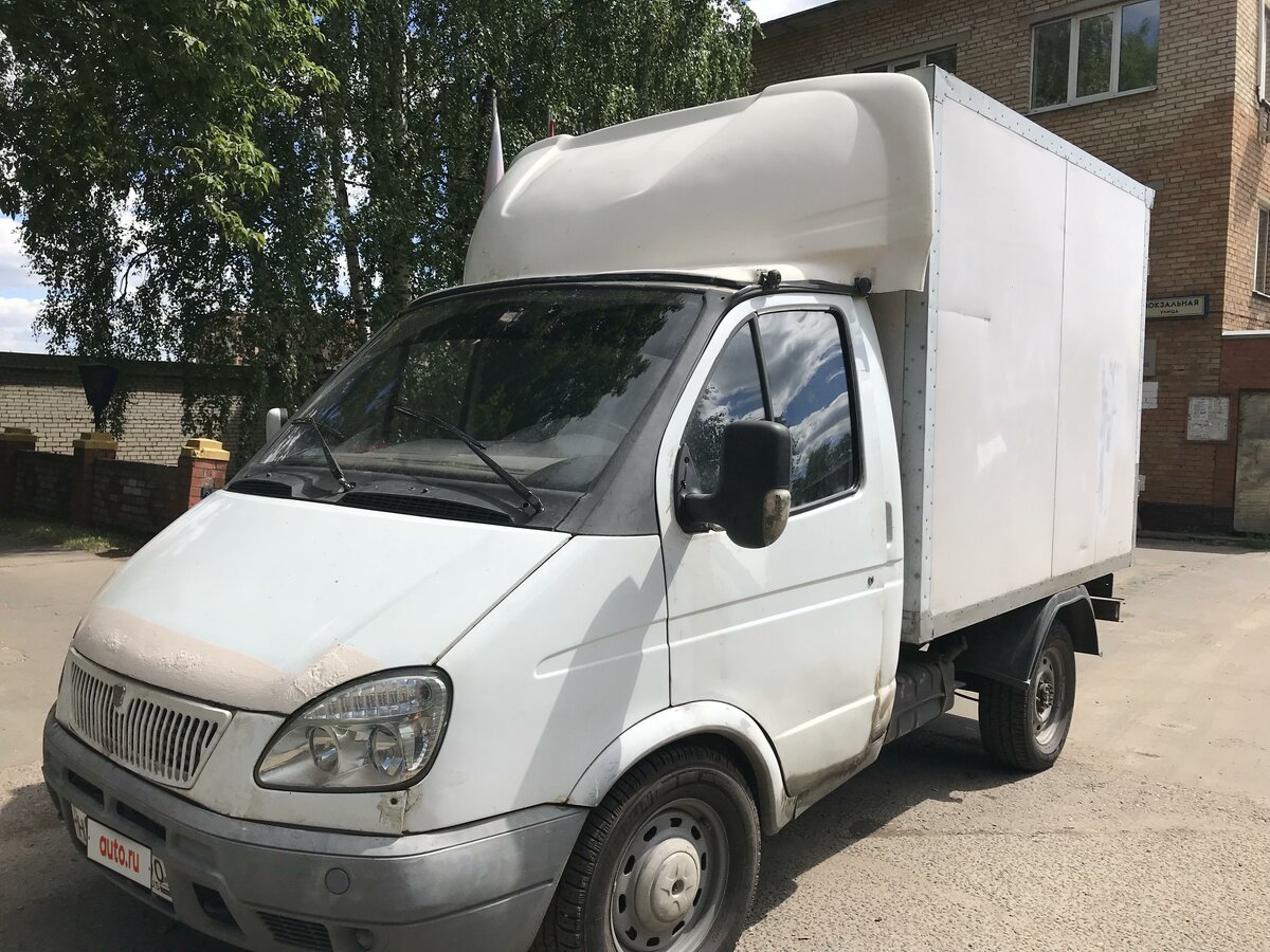 Купить б/у ГАЗ Соболь (2752) бензин механика в Москве: белый ...