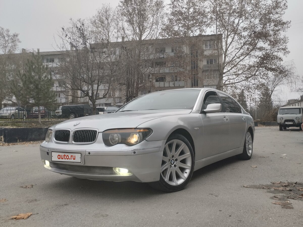 Купить б/у BMW 7 серии IV (E65/E66) 745Li 4.4 AT (333 л.с.) бензин автомат в Бахчисарае: серый ...